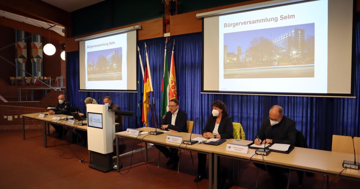 Bürgerversammlung zur geplanten Flüchtlingsunterkunft - Selm
